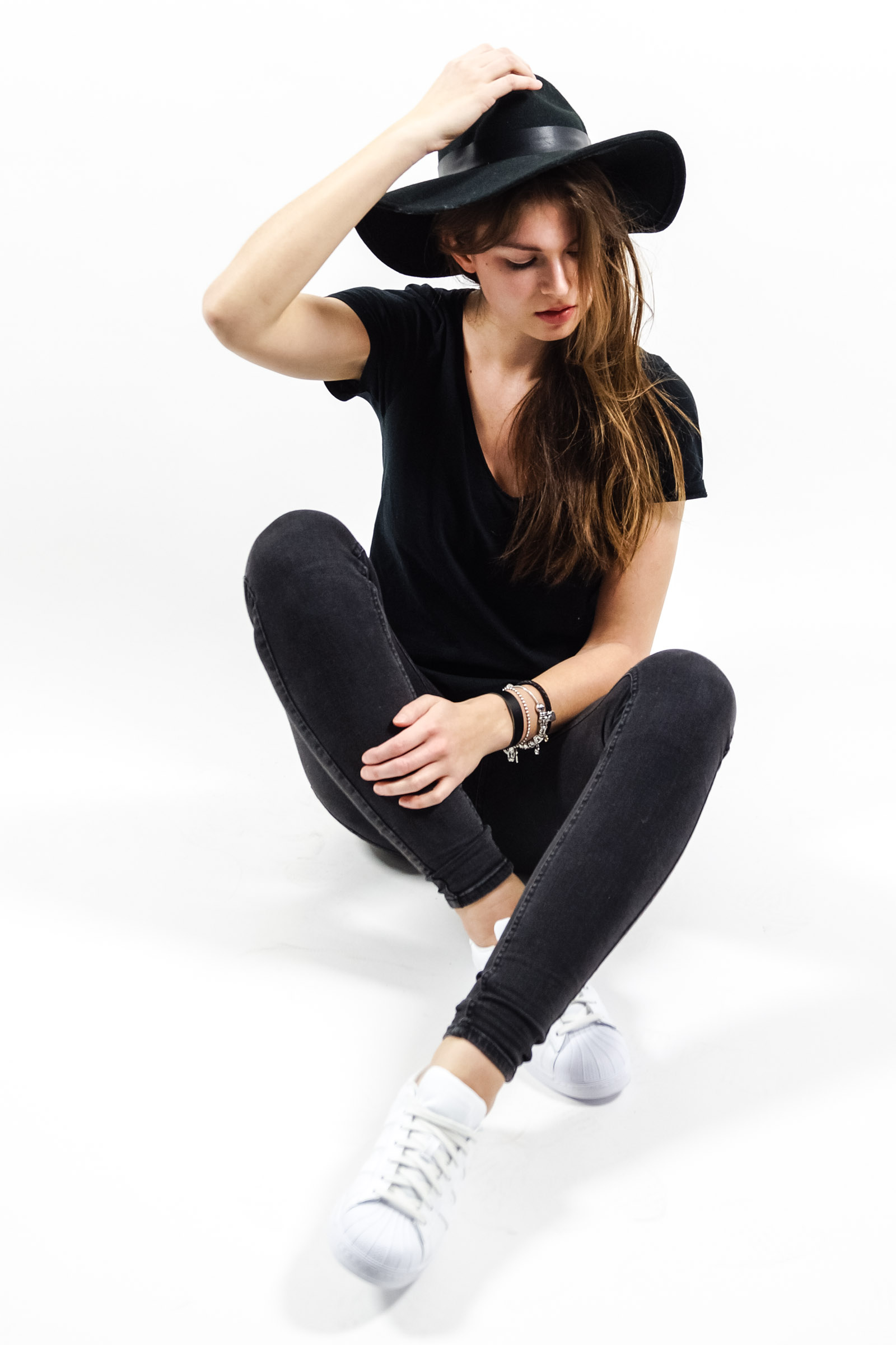 Studio Outfit Shoot Fashionblog