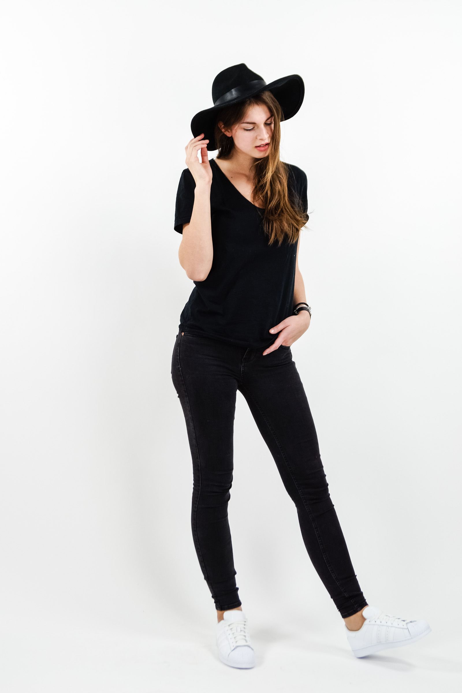 Studio Outfit Shoot Fashionblog