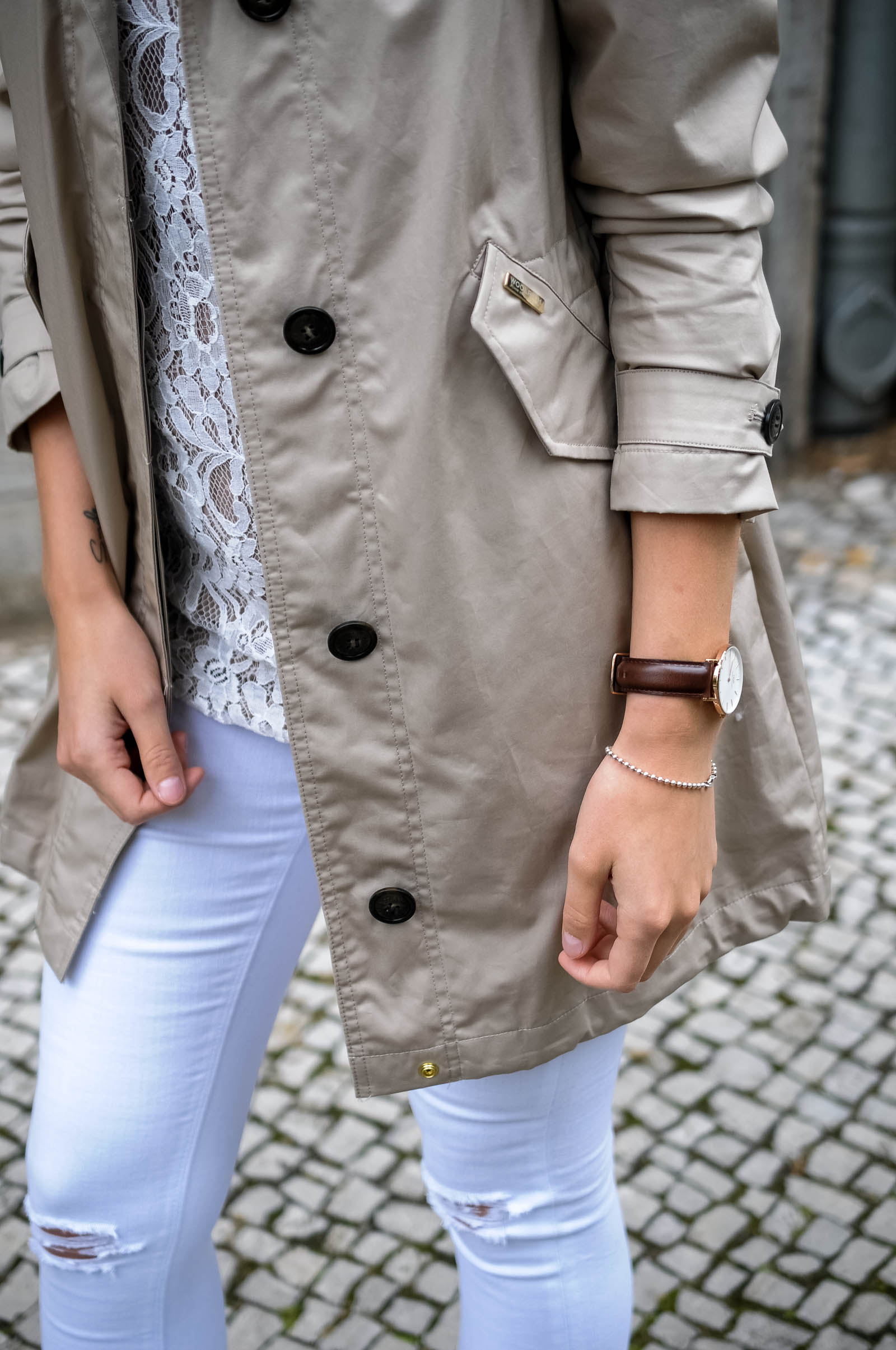 The beige Woolrich Parka, an Iconic Piece