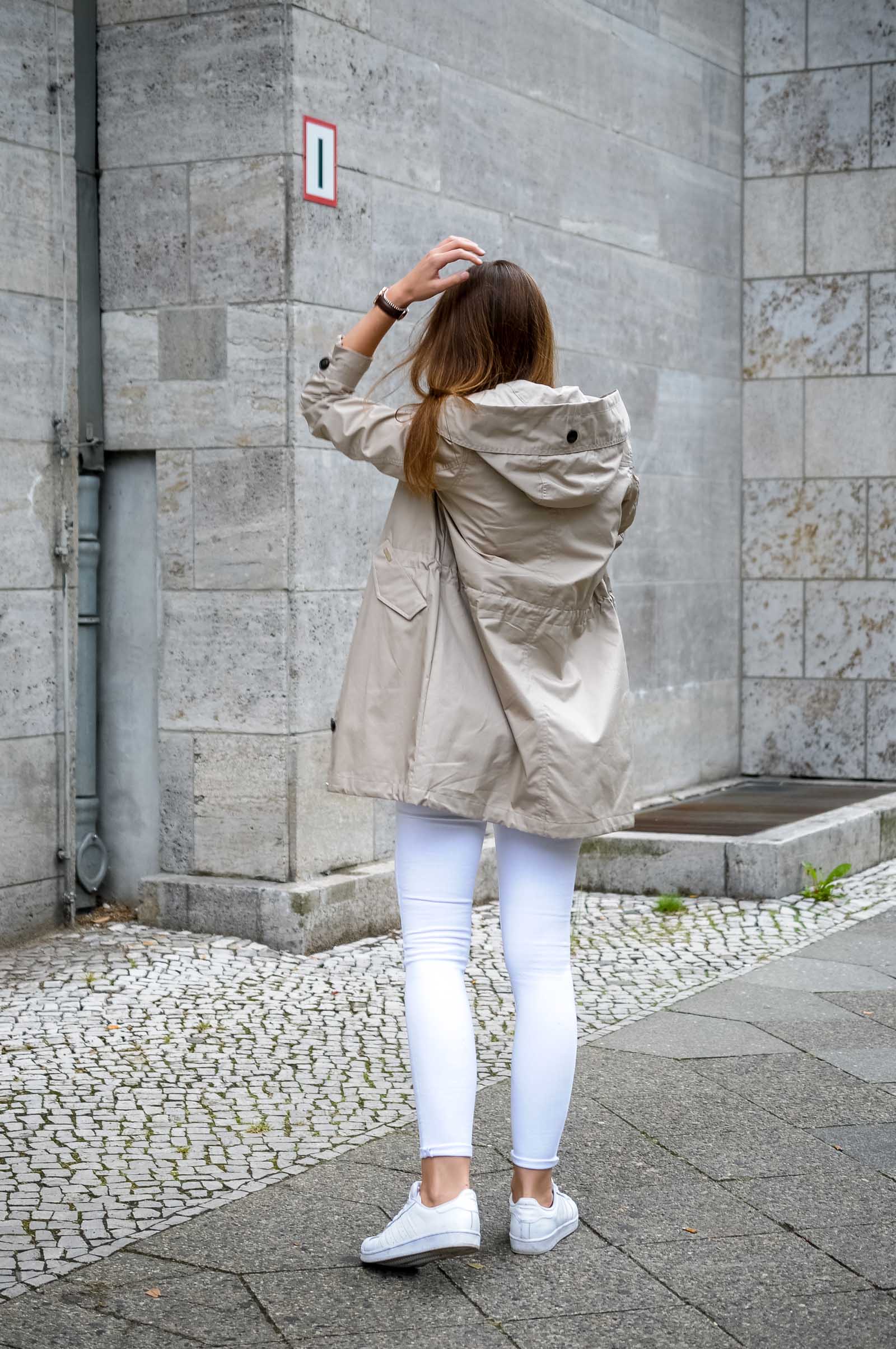 The beige Woolrich Parka, an Iconic Piece