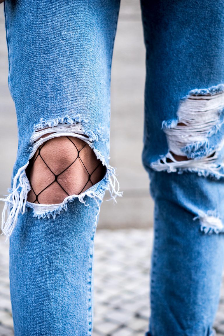 Denim x Fishnet || How to wear fishnet tights in 2016