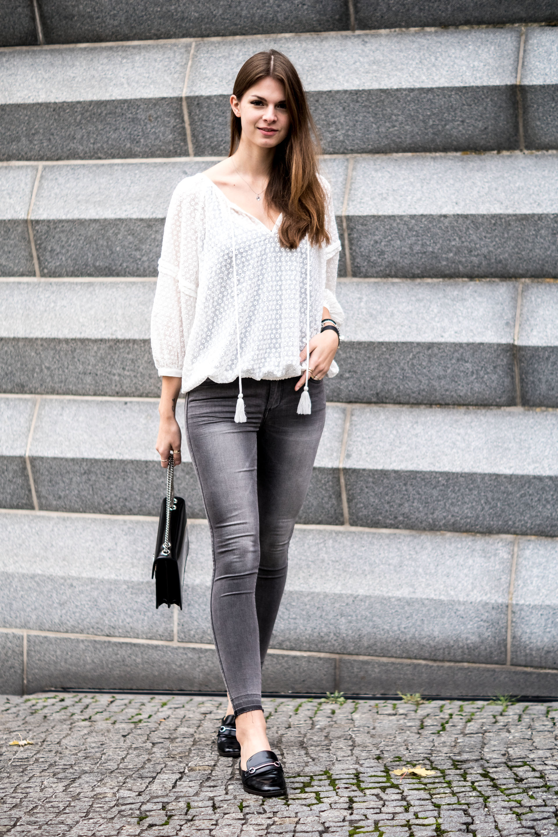 Grey Pants, White Shirt and Mule Sandals || Autumn Outfit 2016