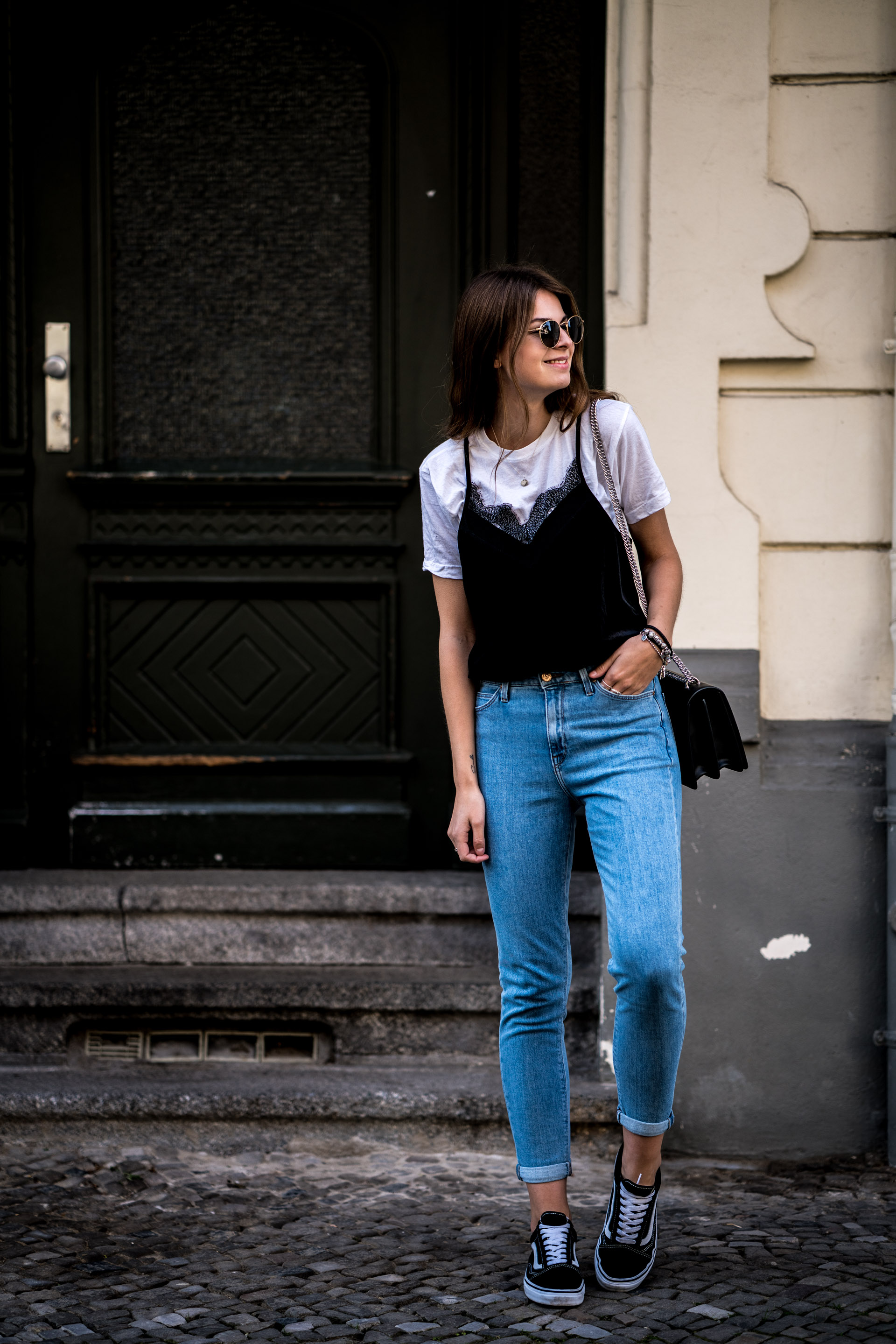 Spring Awakening in Berlin - Casual Spring Outfit || Fashionblog Berlin