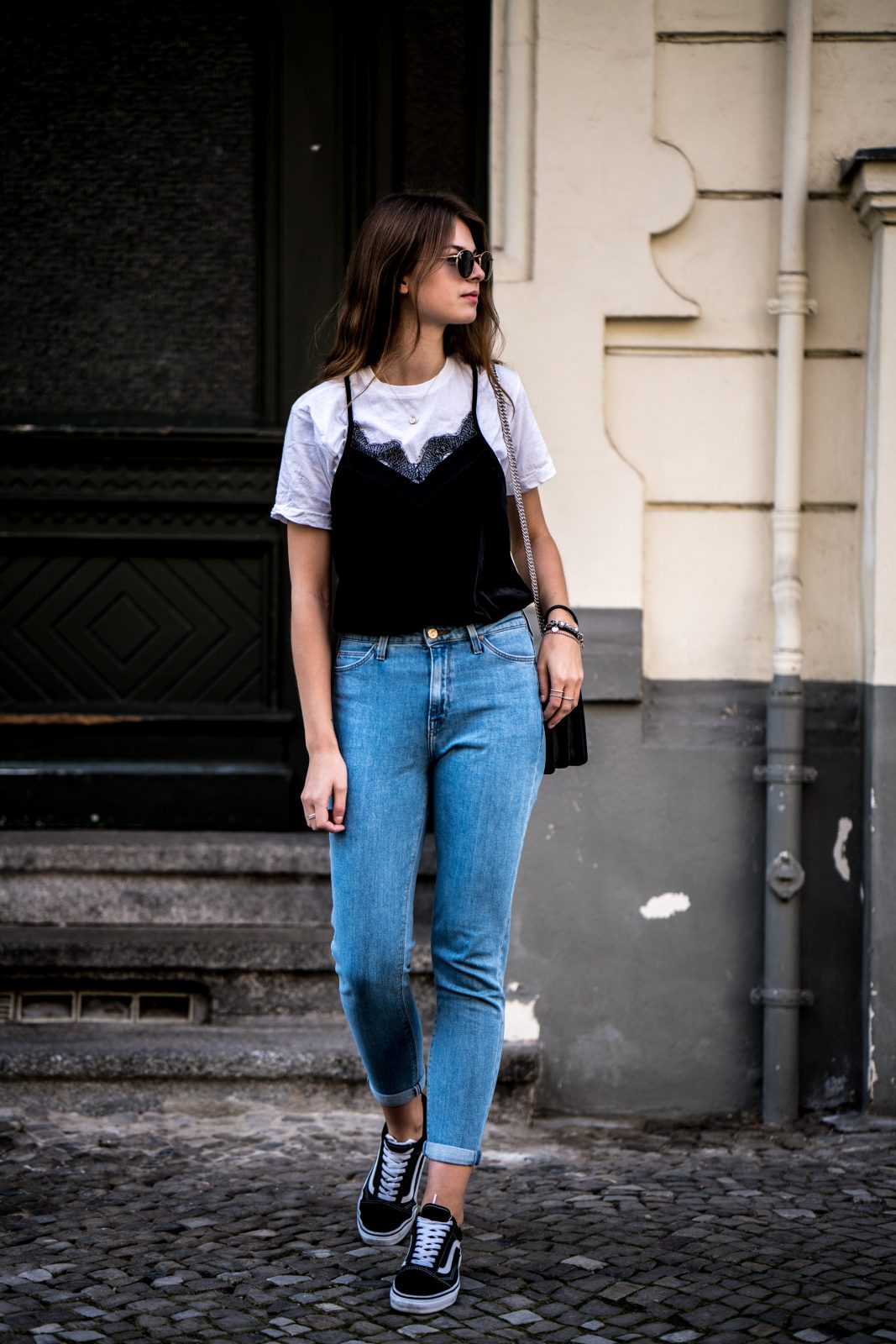 Spring Awakening in Berlin - Casual Spring Outfit || Fashionblog Berlin