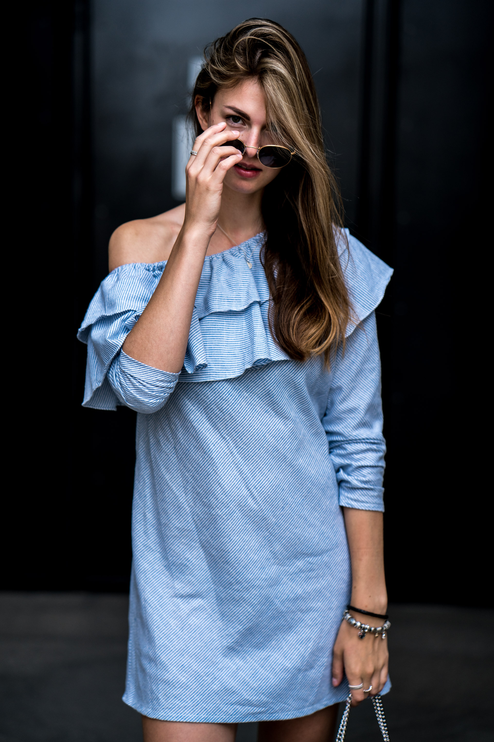 Blue Ruffle Dress with One Shoulder Detail || Summer Outfit || Blog Berlin