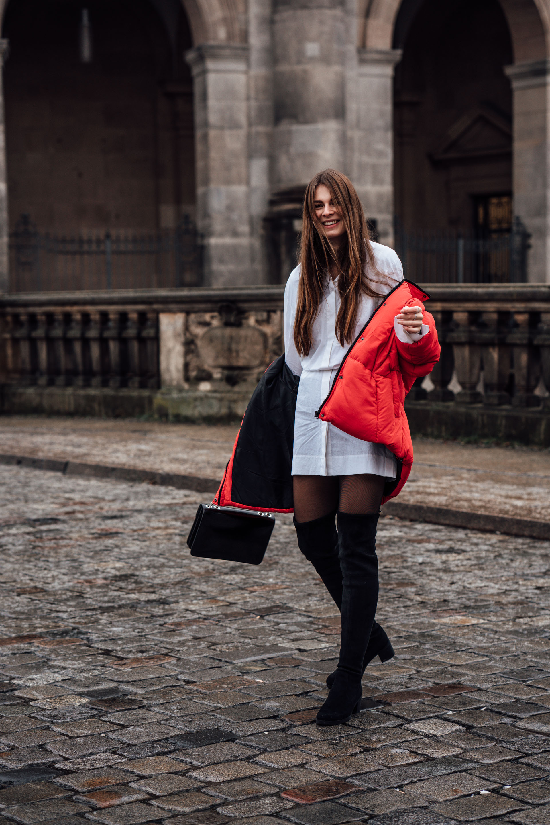 How to style a red puffer jacket || Berlin Fashion Week Streetstyle