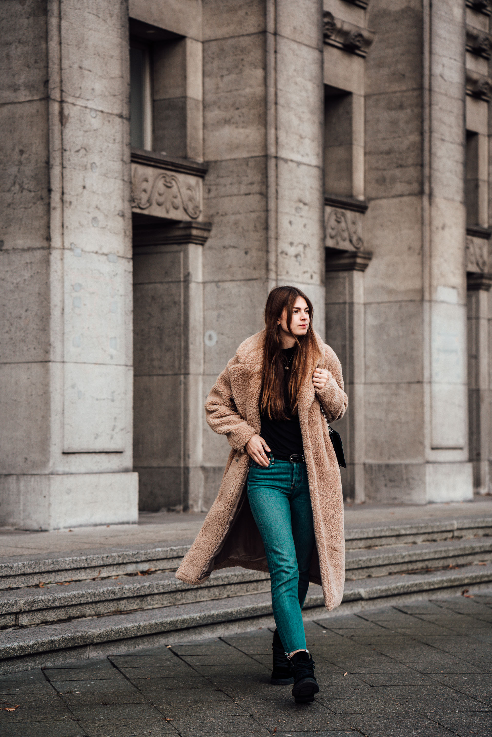 How to wear a teddy coat this winter 2018 || Fashionblog Berlin