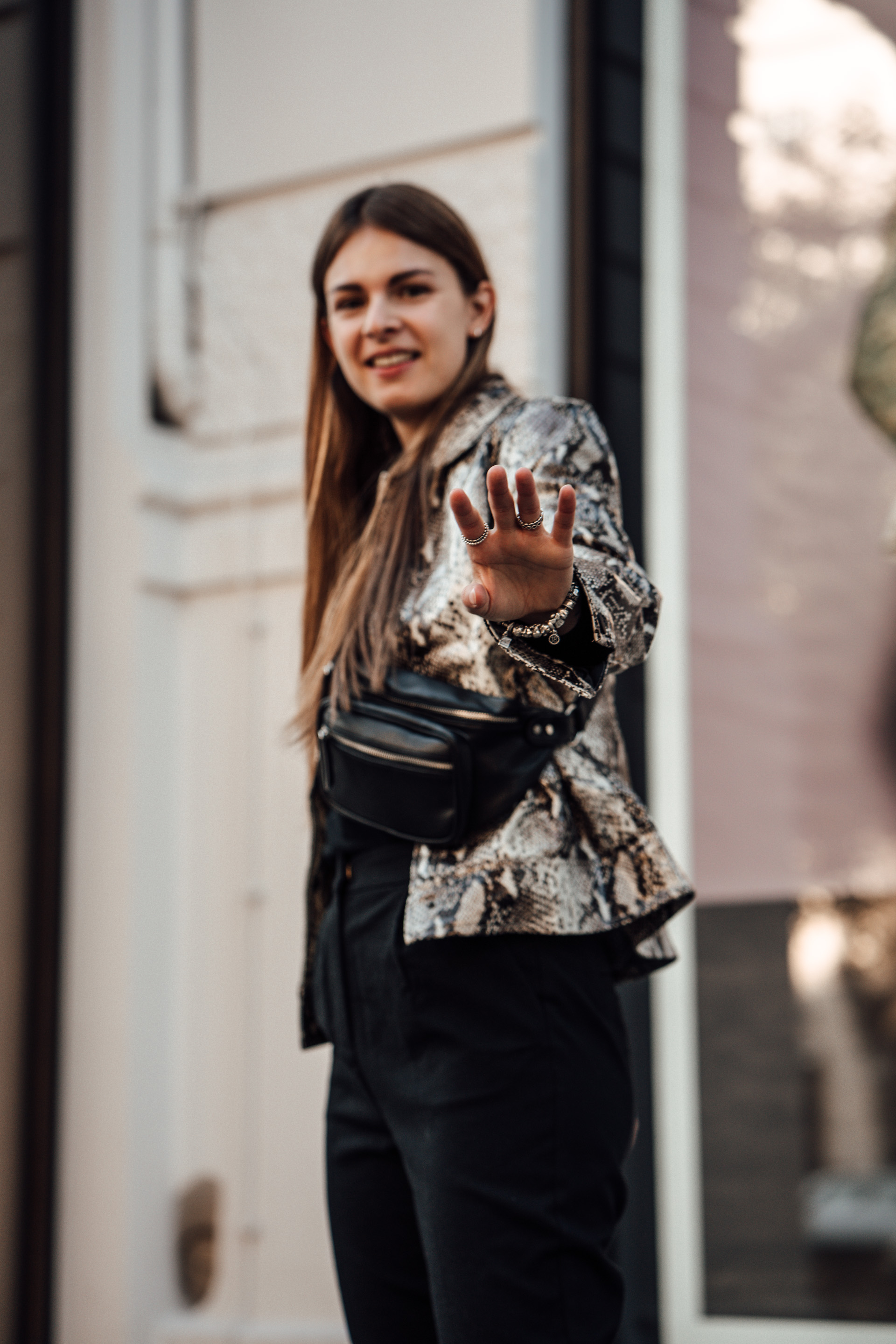 How to wear snake print this autumn || Fashionblog Berlin