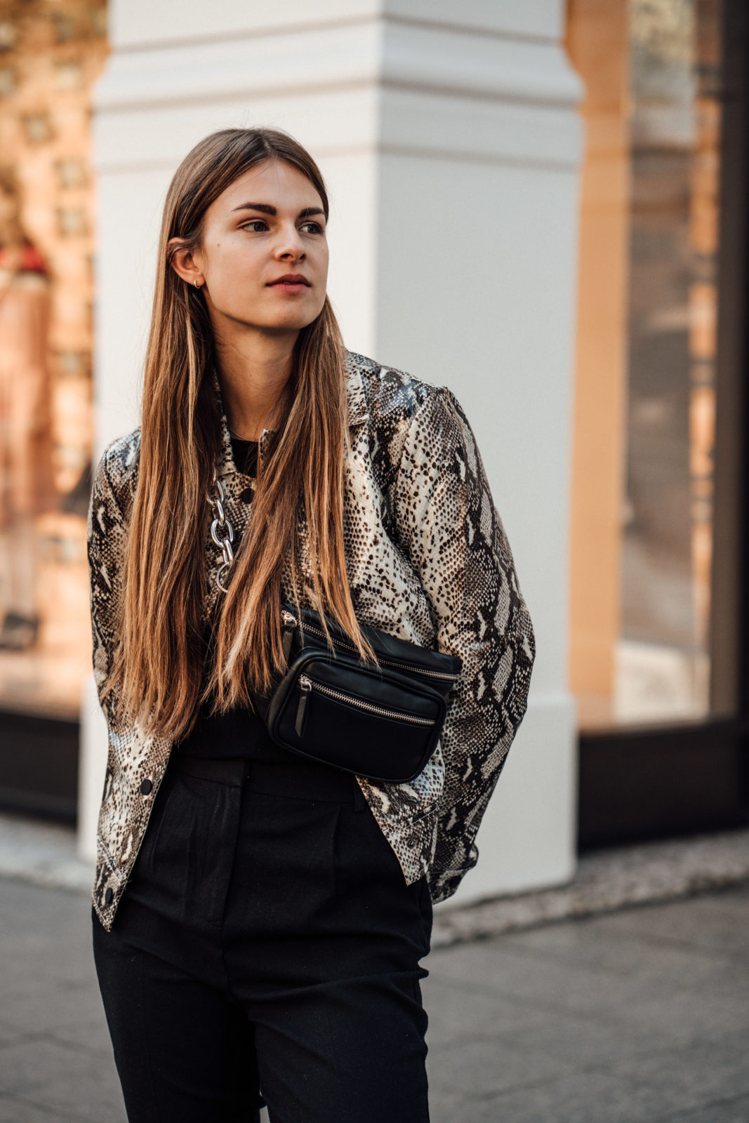How to wear snake print this autumn || Fashionblog Berlin