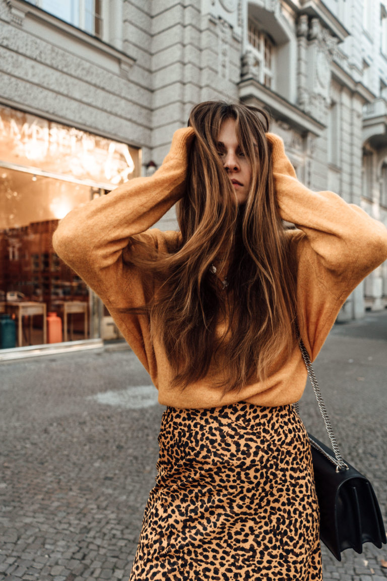 How to wear Leopard Print in Winter || Winter Fashion || Fashionblog Berlin