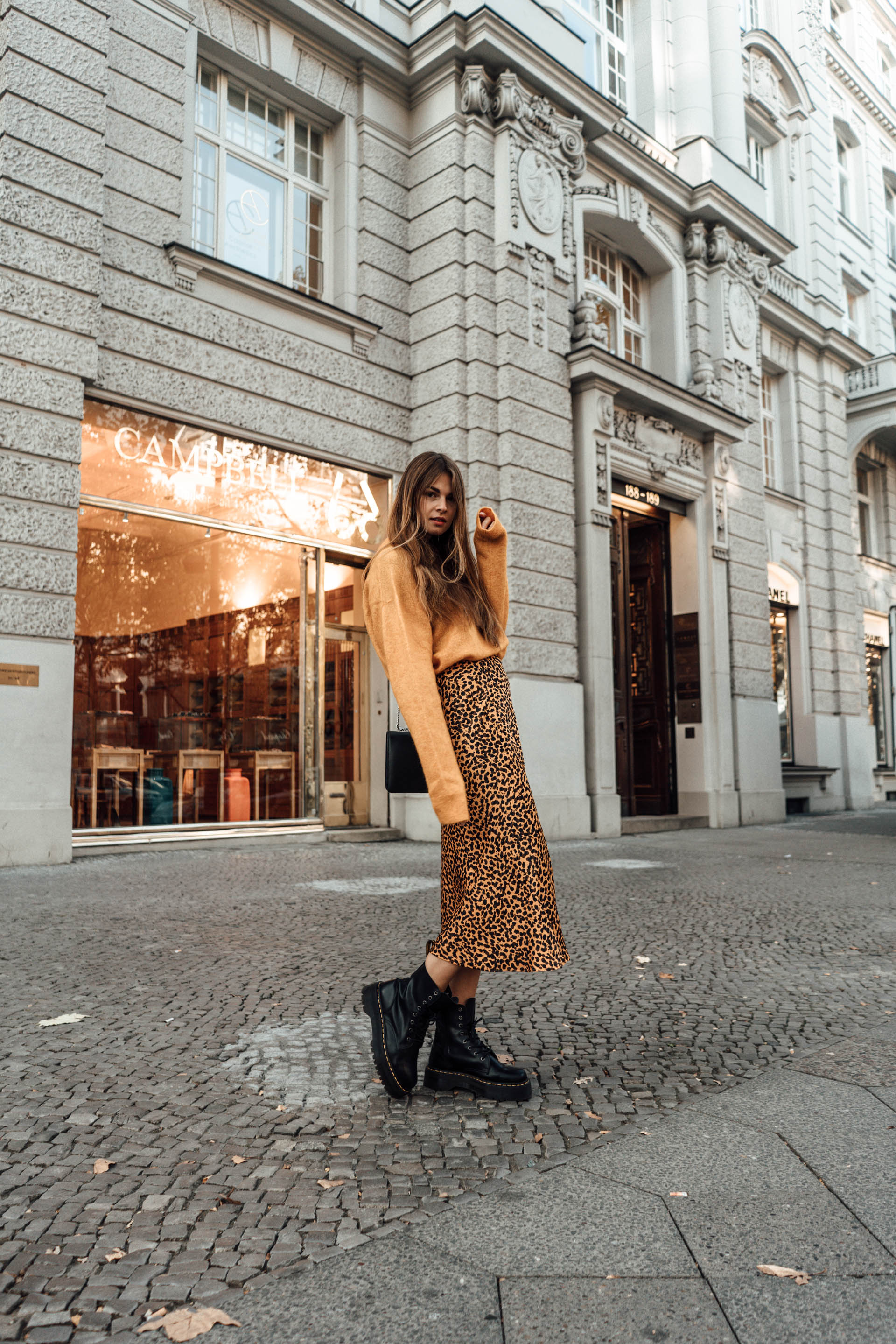 How to wear Leopard Print in Winter || Winter Fashion || Fashionblog Berlin