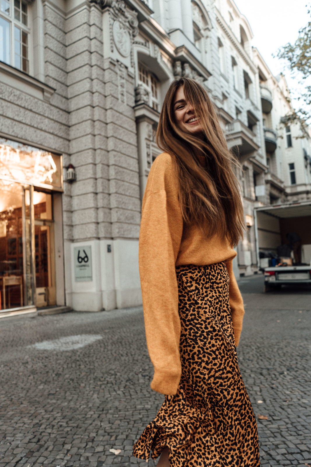 How to wear Leopard Print in Winter || Winter Fashion || Fashionblog Berlin