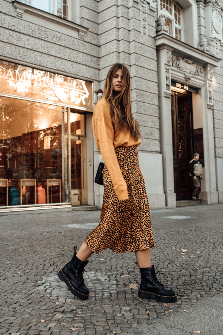 How to wear Leopard Print in Winter || Winter Fashion || Fashionblog Berlin