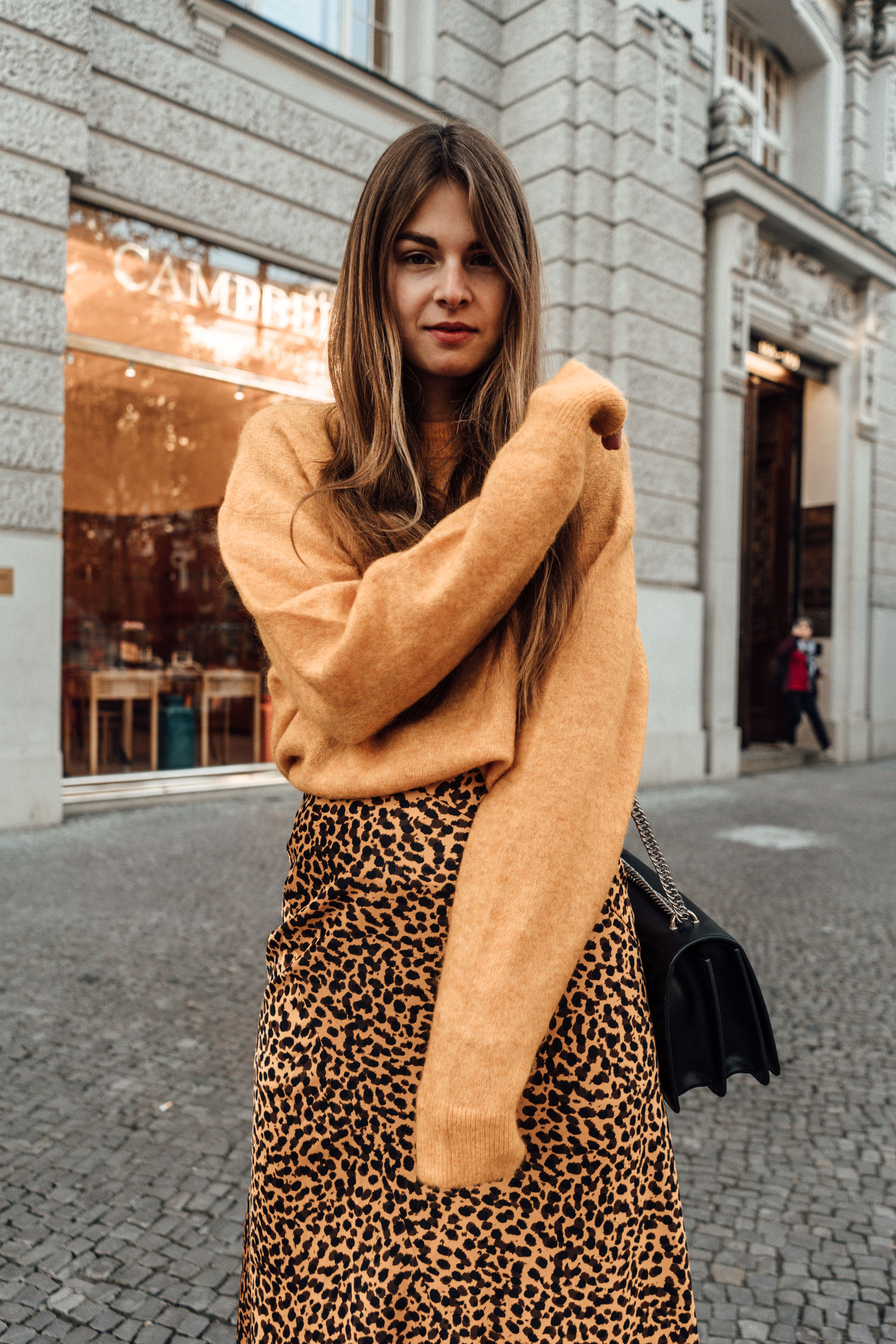 How to wear Leopard Print in Winter || Winter Fashion || Fashionblog Berlin
