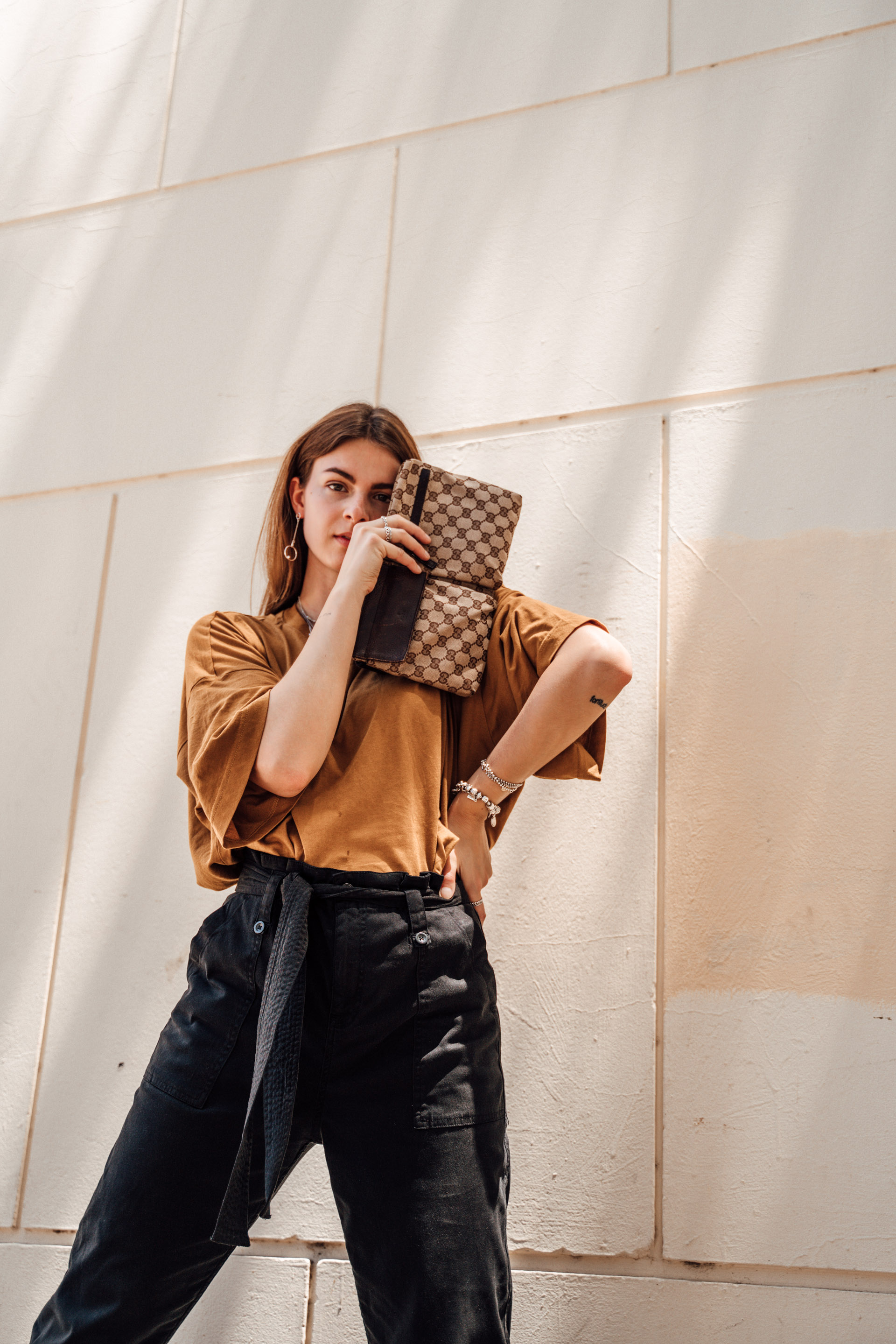 How to style a fanny bag in a casual way || Vintage Designer Fanny Bag