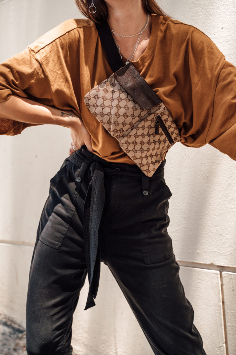 How to style a fanny bag in a casual way || Vintage Designer Fanny Bag