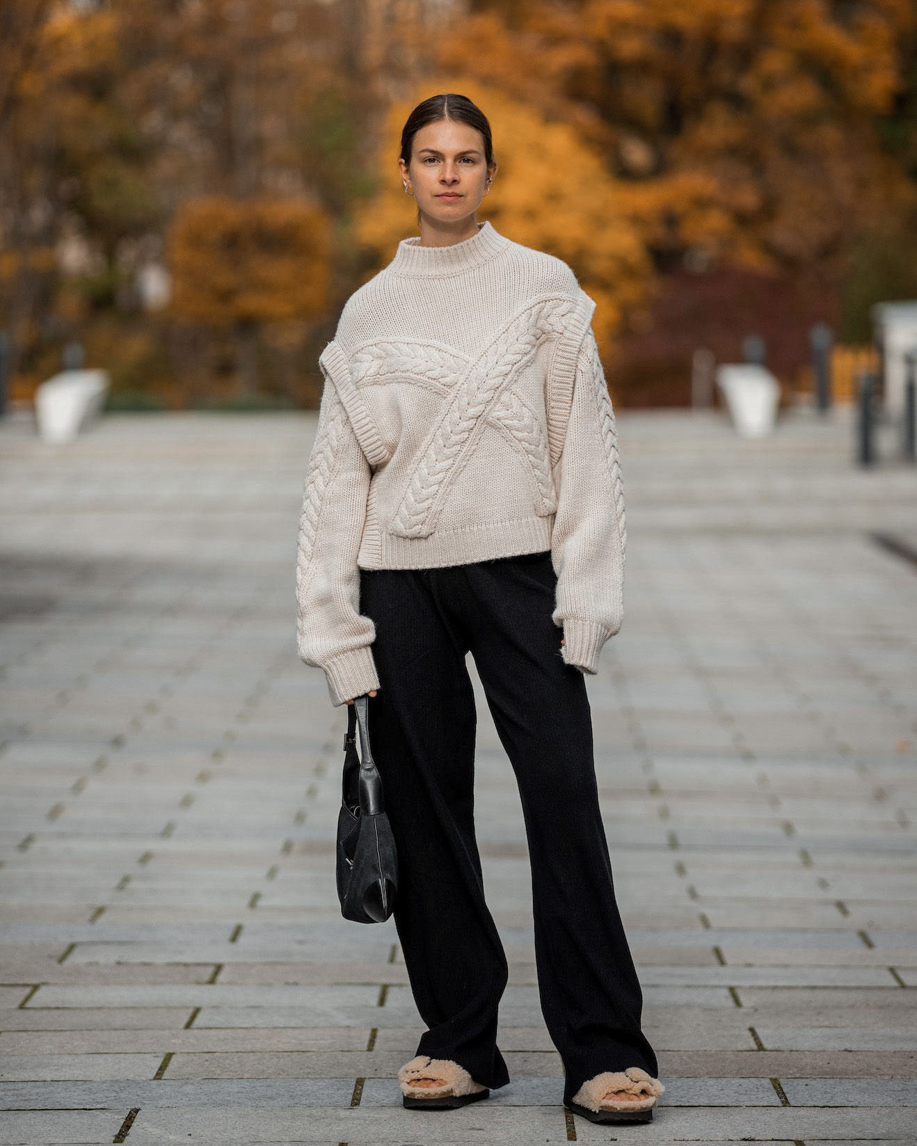 Fashion trends for autumn 2022: colors, fabrics, and cuts