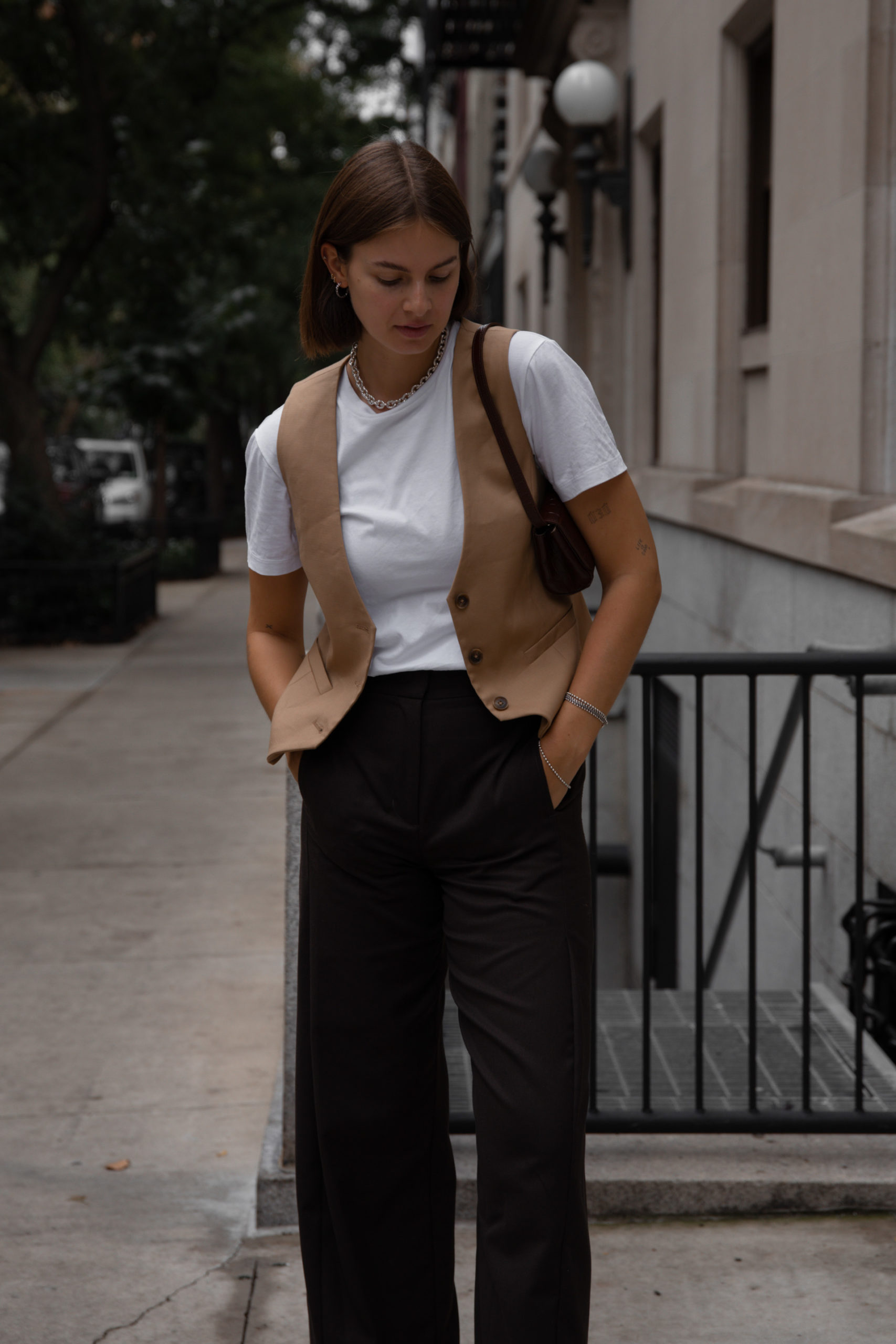 Fashion trend autumn 2022: Vests // From business to casual chic